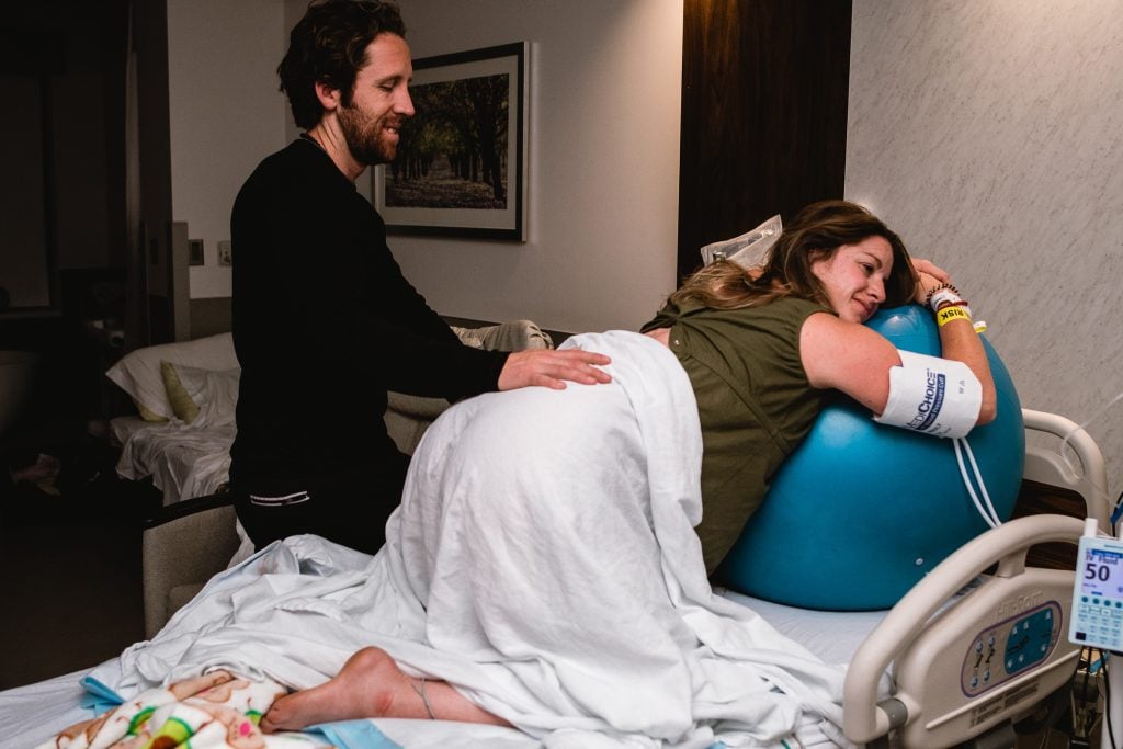 6 Epidural Pushing Positions to Try! - MamasteFit