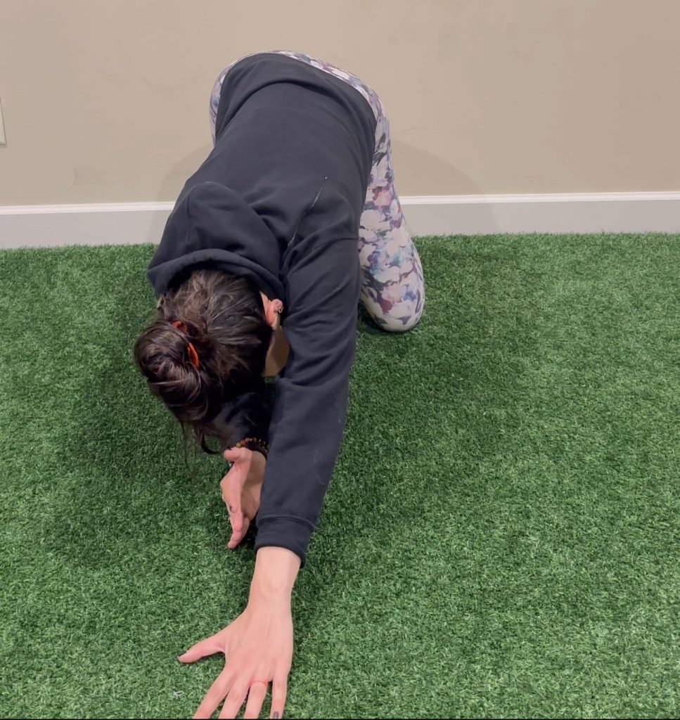 3 Pelvic Floor Relaxation Exercises - MamasteFit