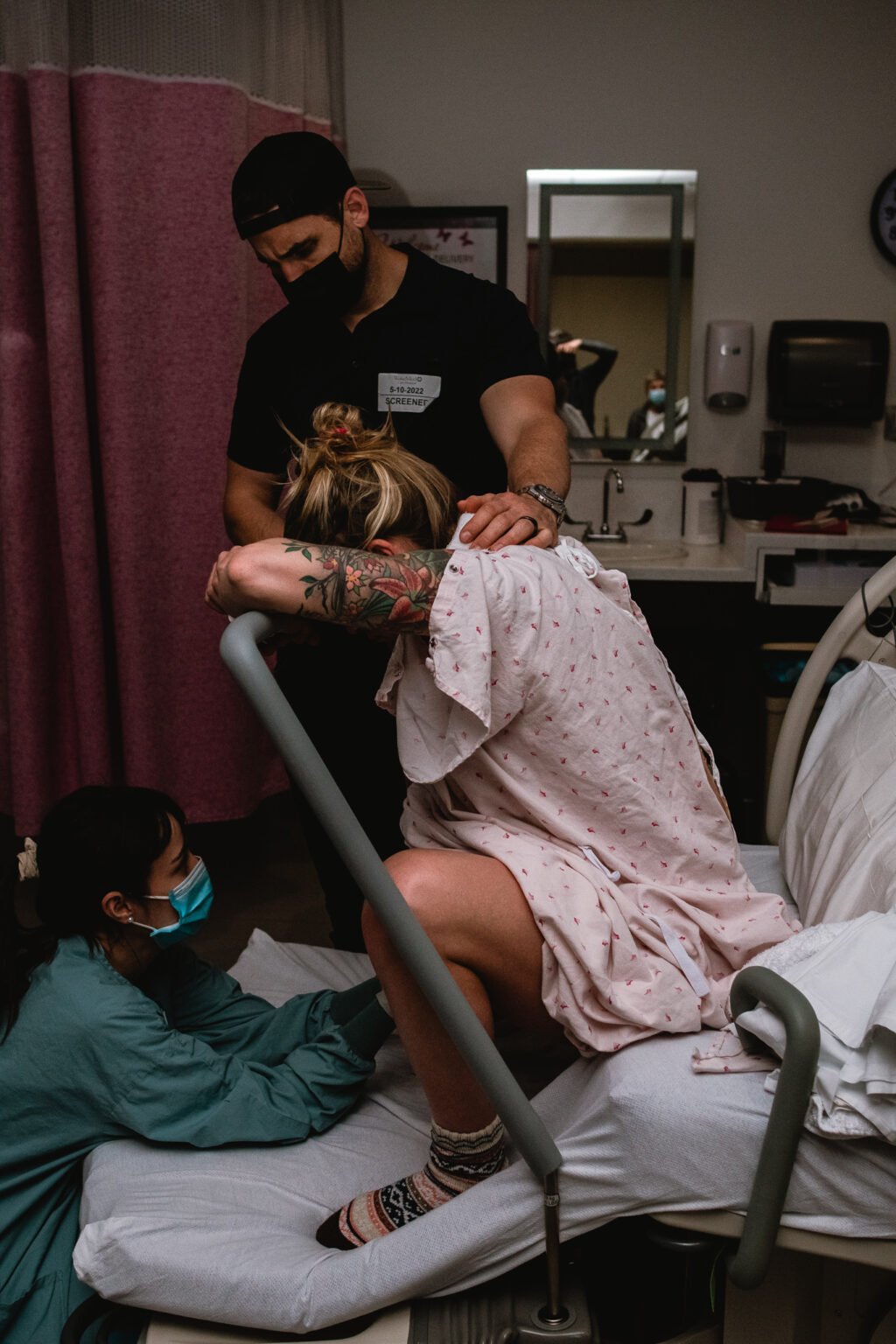 Epidural Labor Positions: How Can You Still Labor with an Epidural ...