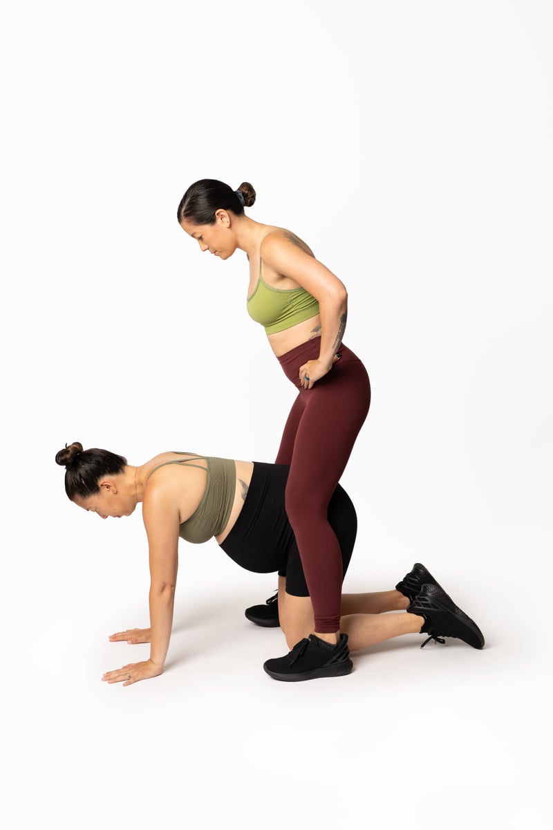 Double Hip Squeeze for Labor Comfort - MamasteFit