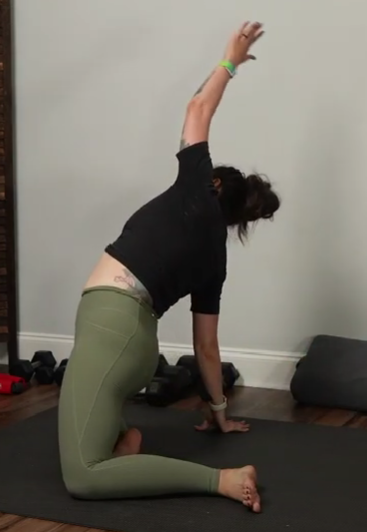 9 Minute Birth Prep Mobility Flow: Improve Hip & Pelvic Mobility ...